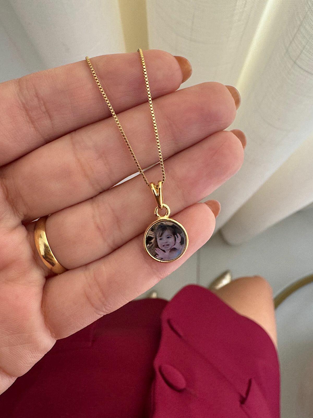 Comprar COLAR CÁPSULA DE AMOR COM 1 FOTO - R$189,00