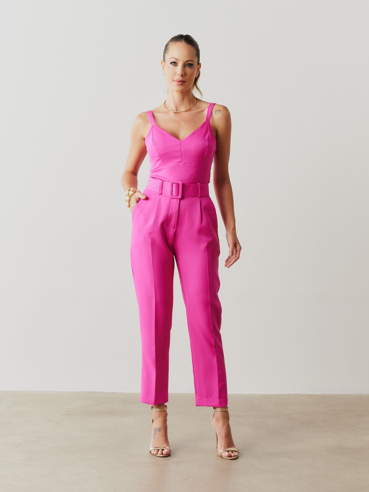 Comprar Calça com Cinto Forrado e Pregas Brenda Pink Claro - Be Uniq ...