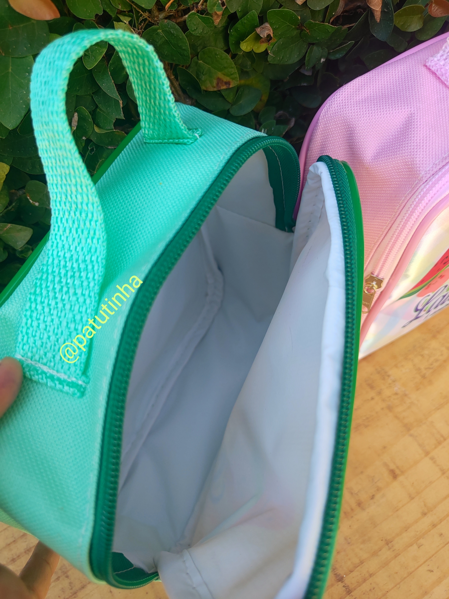 Comprar Bolsa Quadrada - de R$10,40 a R$13,66 - patutinha