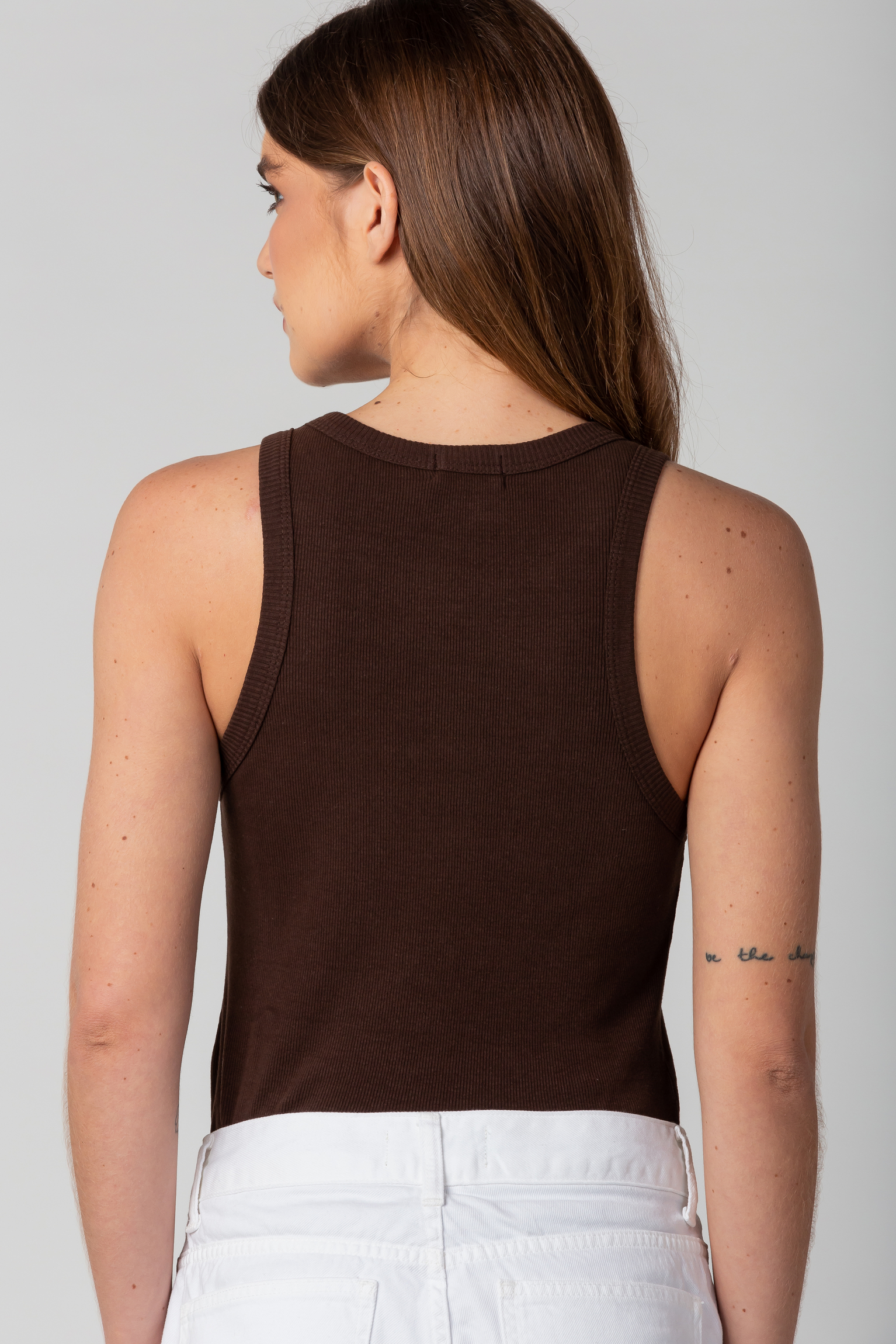 Comprar ROUPAS - By Helena Bordon