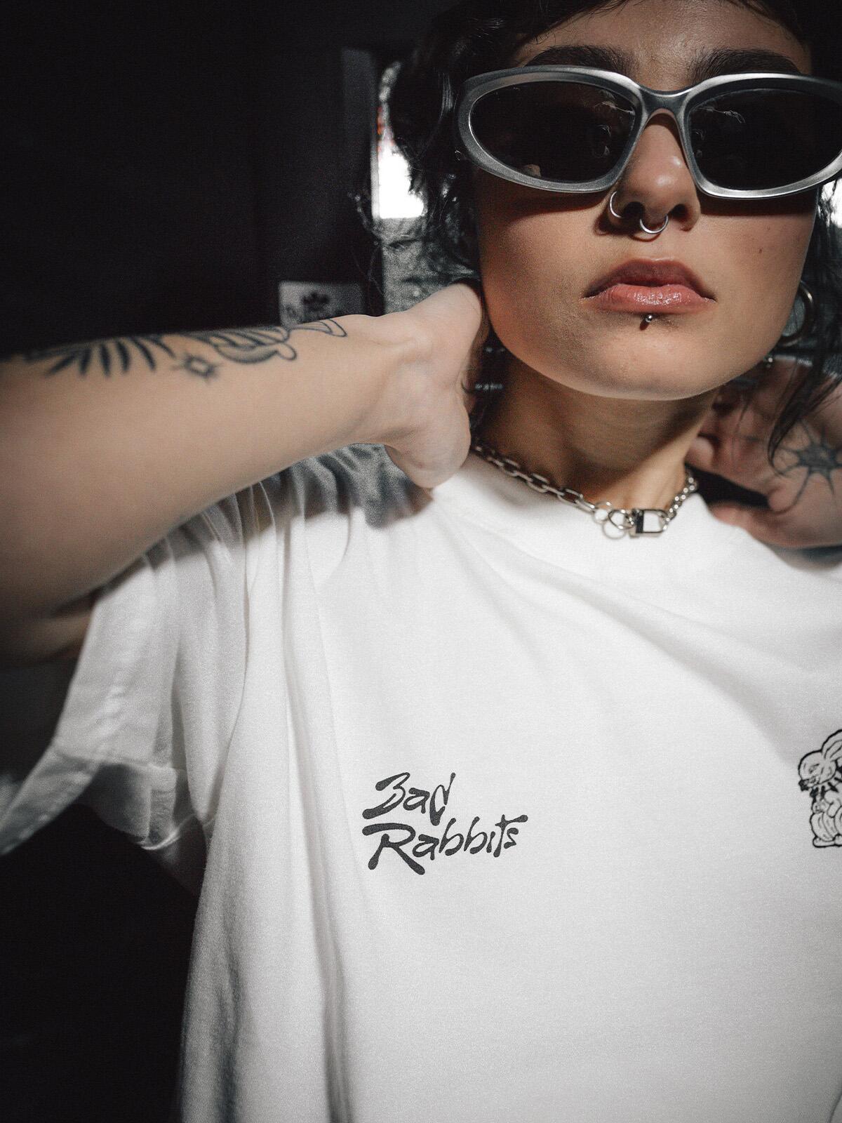 Comprar Camiseta Bad Rabbits Off White - Sometimes Online