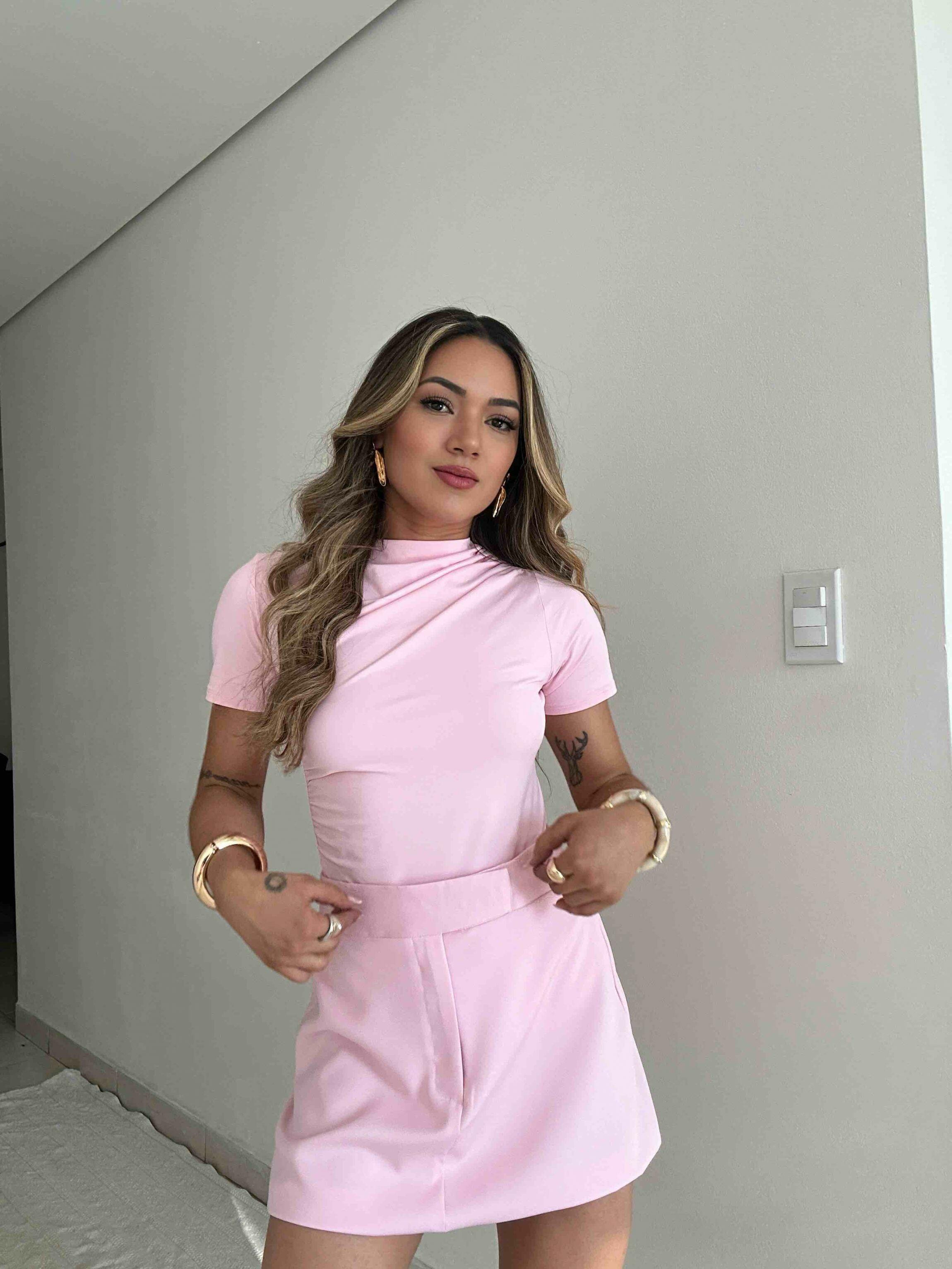 Saia Kamila - Eleg?ncia e Conforto em Alfaiataria de Alta Qualidade ...
