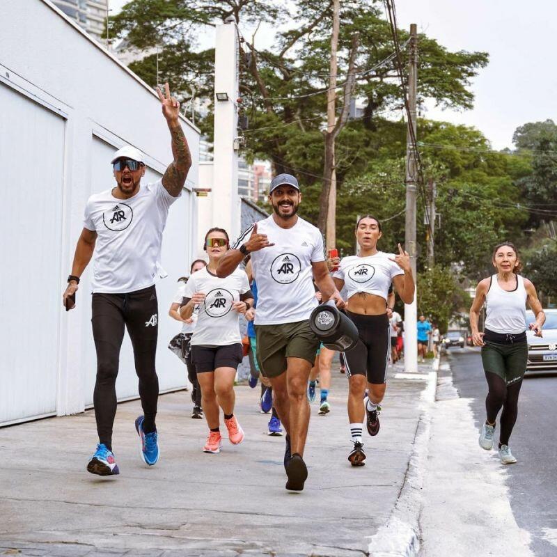 COMO ESCOLHER AS MELHORES ROUPAS DE TREINO PARA AUMENTAR SEU DESEMPENHO E ESTILO