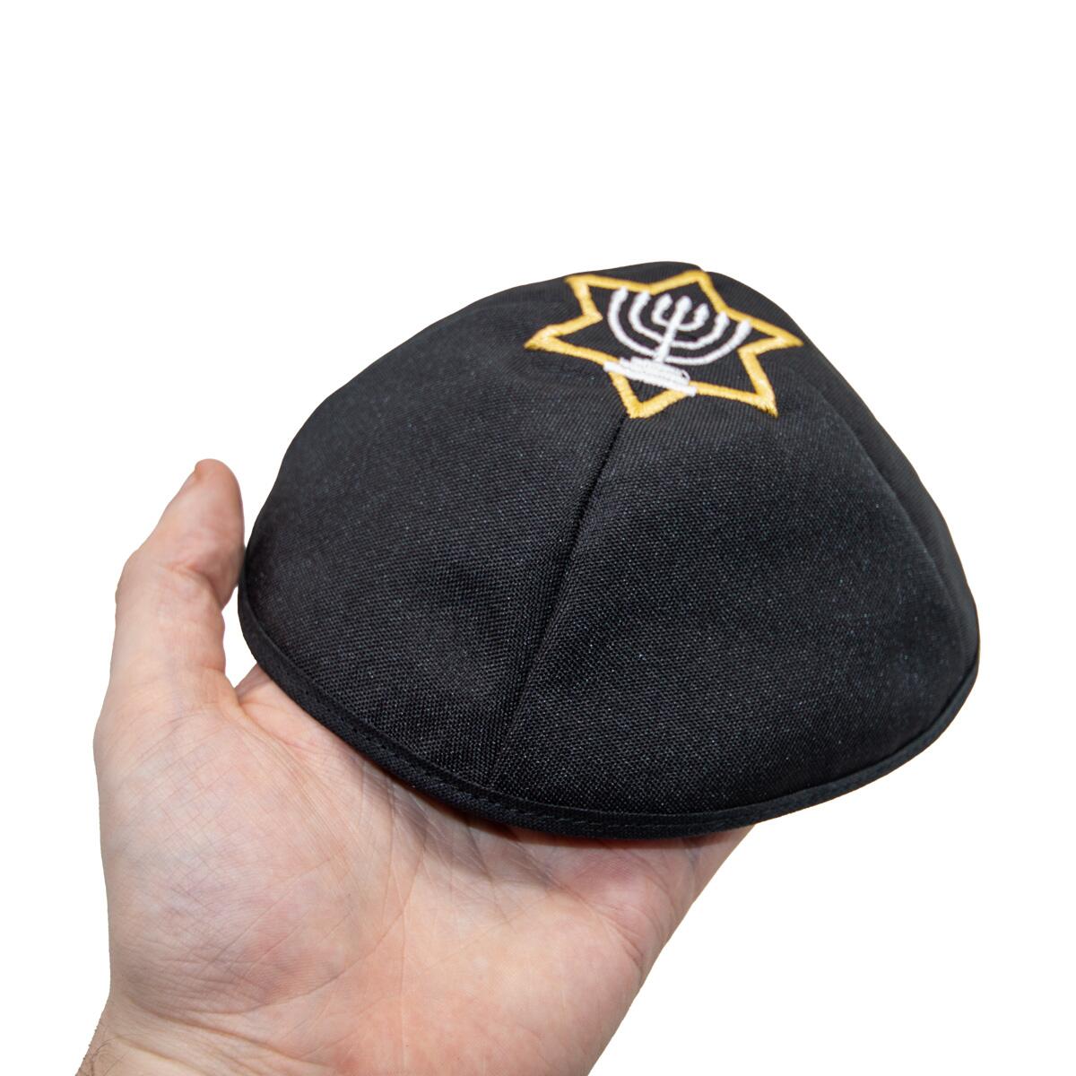 Kipá Judaico Menorah Branco ou Preto - a partir de R$36,86