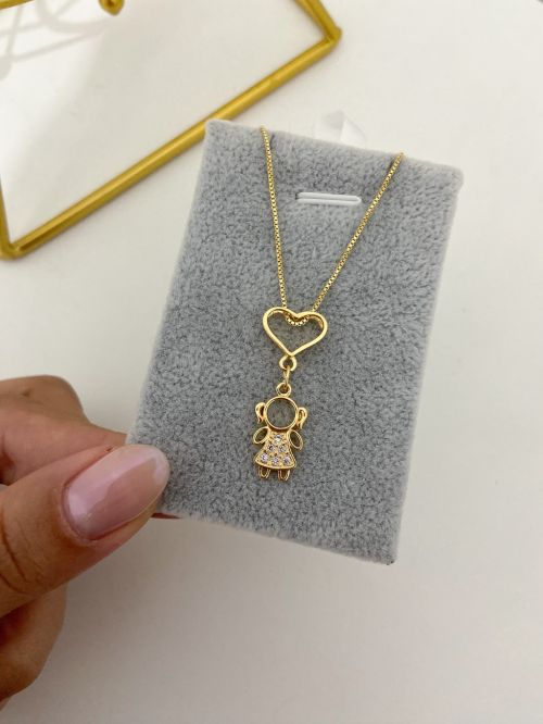 Comprar Colar coração com menina -ouro - Mica Store