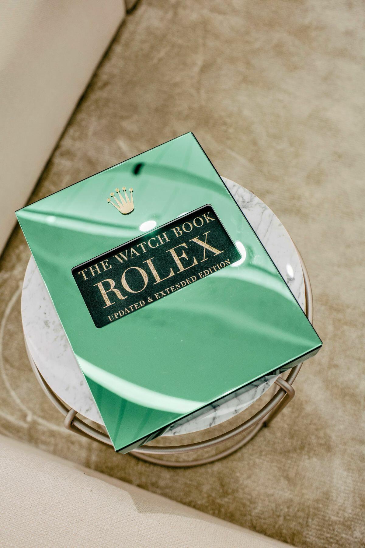 Comprar Rolex: The Watch Book - R$1.998,00