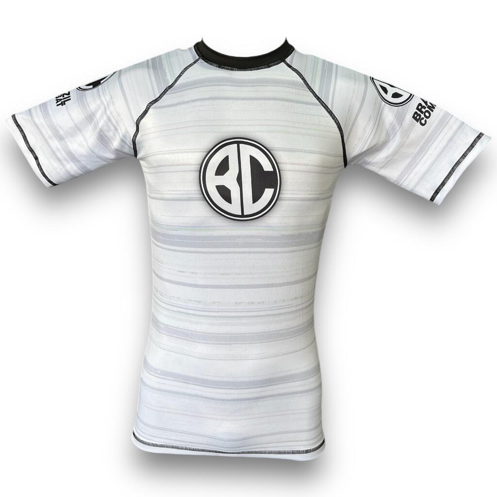 Comprar Rash Guard VHS Manga Curta Branca - Brazil Combat