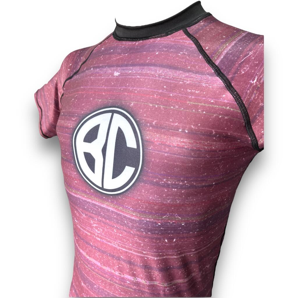 Comprar Rash Guard VHS Manga Curta Marrom - R$164,90 - Brazil Combat