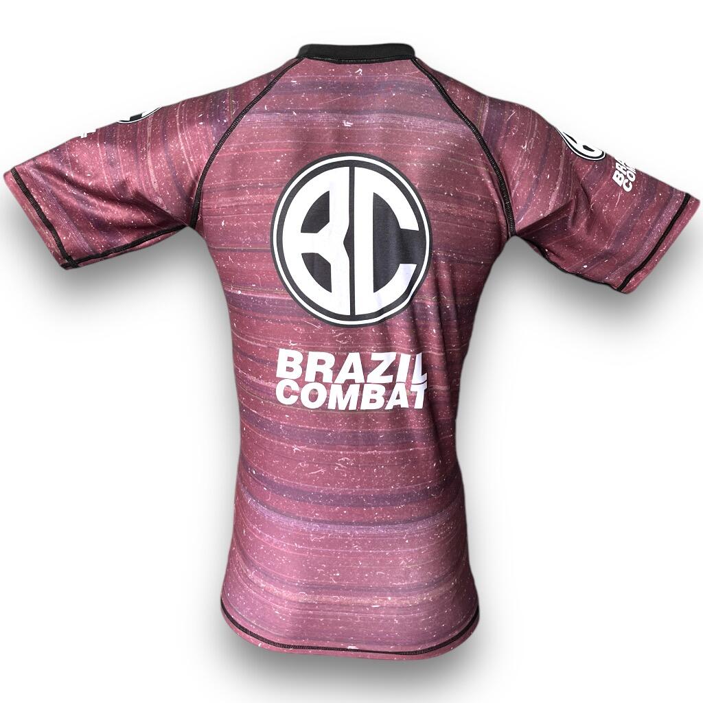 Comprar Rash Guard VHS Manga Curta Marrom - R$164,90 - Brazil Combat