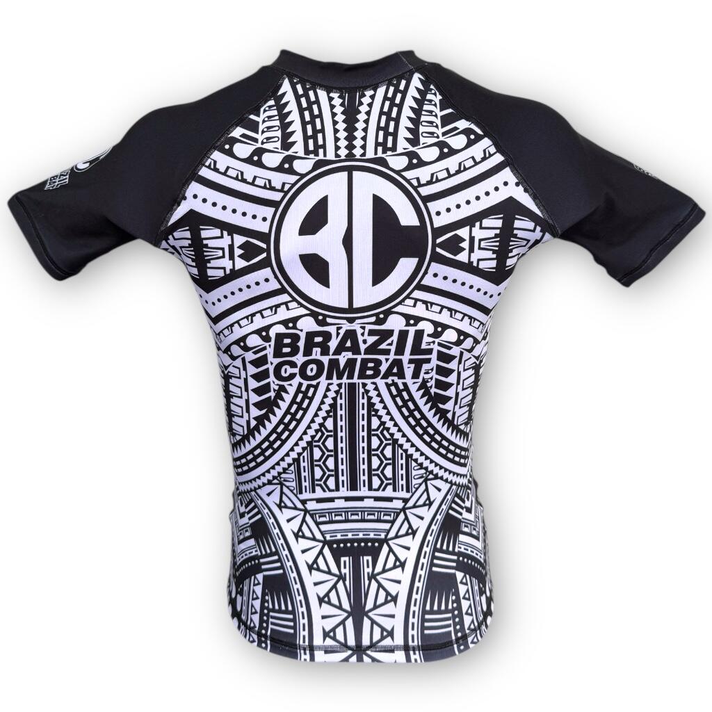 Comprar Rash Guard Maori Manga Curta Preta - Brazil Combat