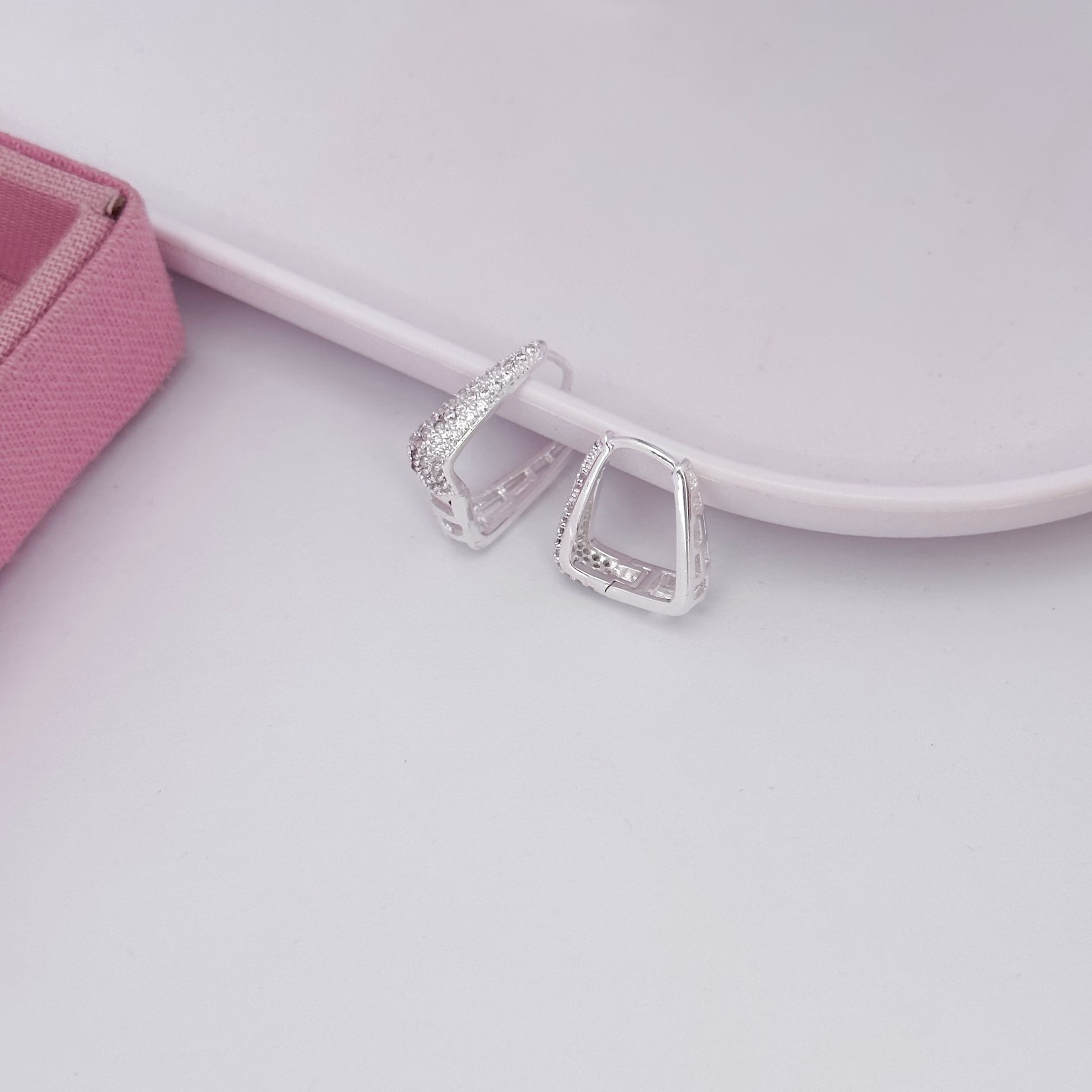 Comprar ARGOLA JADE MEGA CRAVEJADA PRATA BR372 - Shine Acessórios