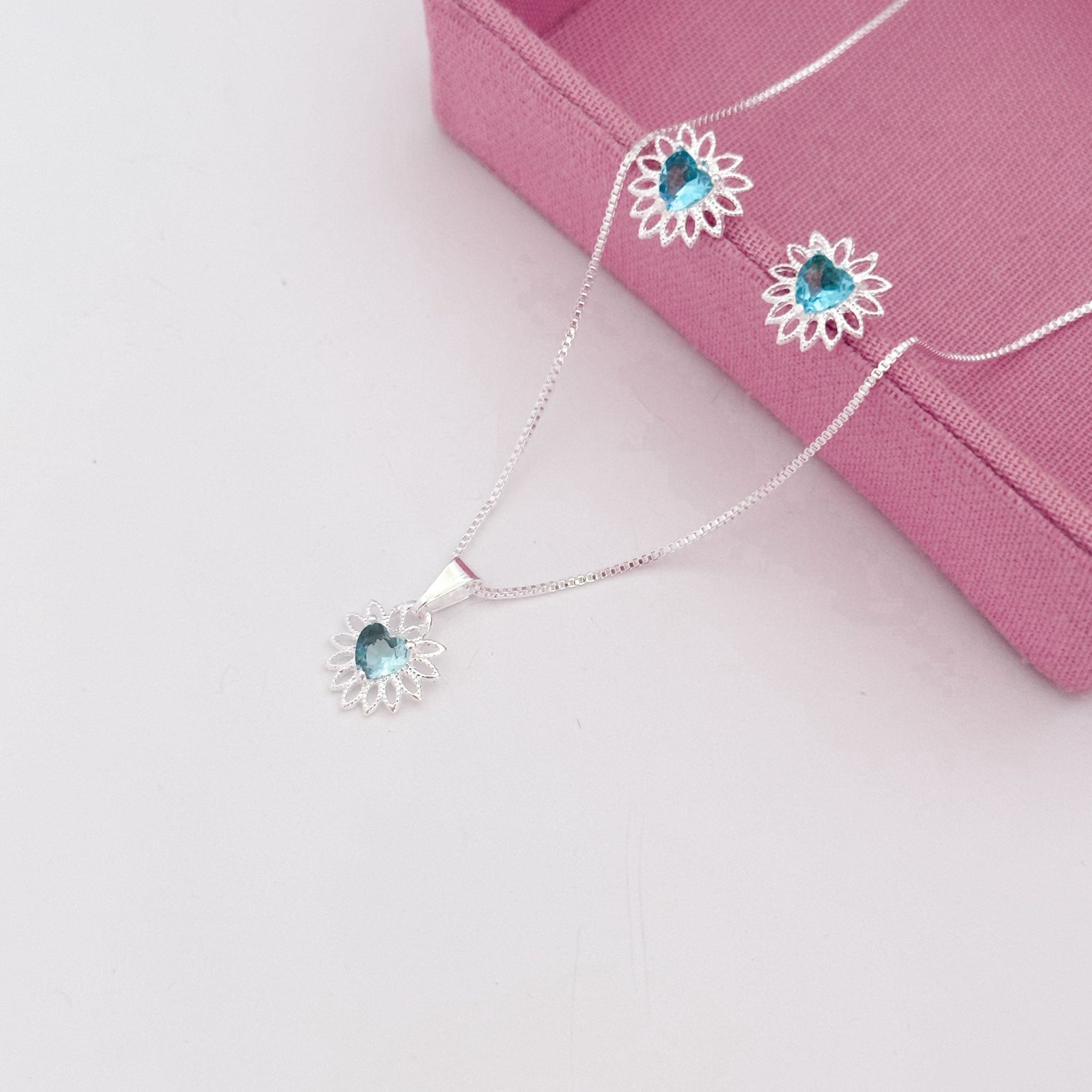 Comprar CONJUNTO CORAÇÃO AZUL ACQUA PRATA - Shine Acessórios