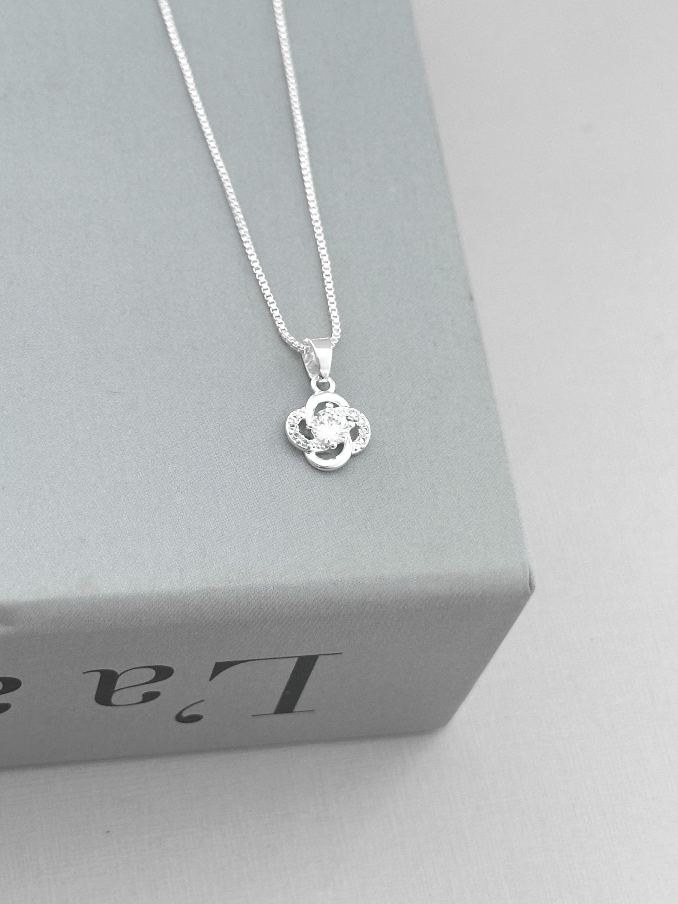 Comprar Colar voltinhas - a partir de R$15,20 - Frida Acessórios