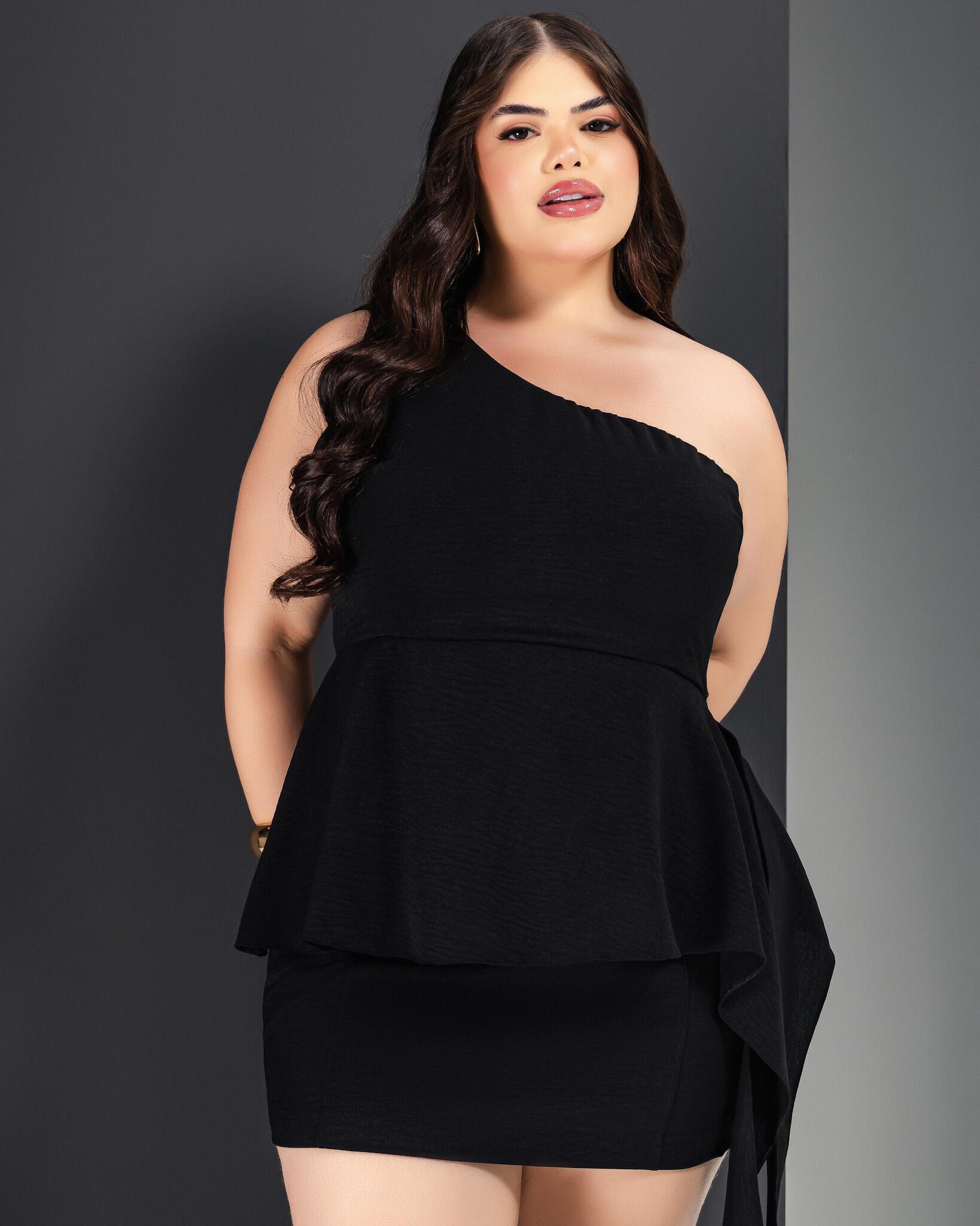 Comprar Conjunto Feminino Preto com Short Saia e Blusa em Tecido Duna ...