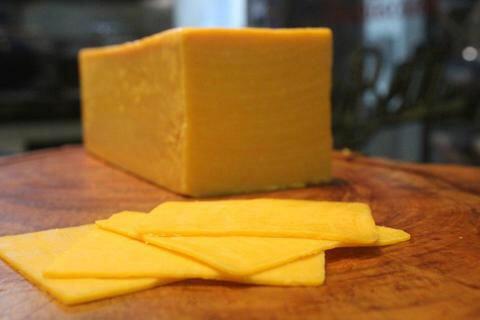 Queijo Cheddar Fatiado - a partir de R$28,03