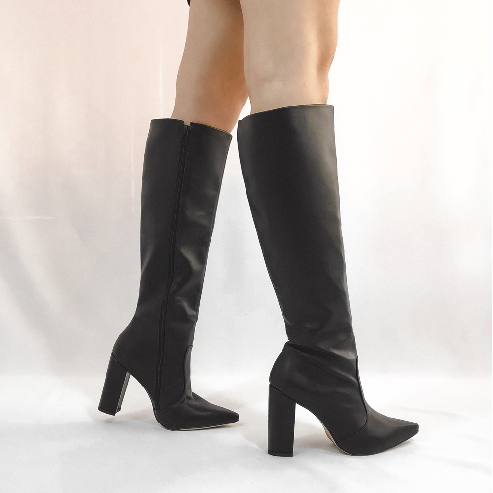 Bota feminina Cano Longo Salto Bloco Bianca