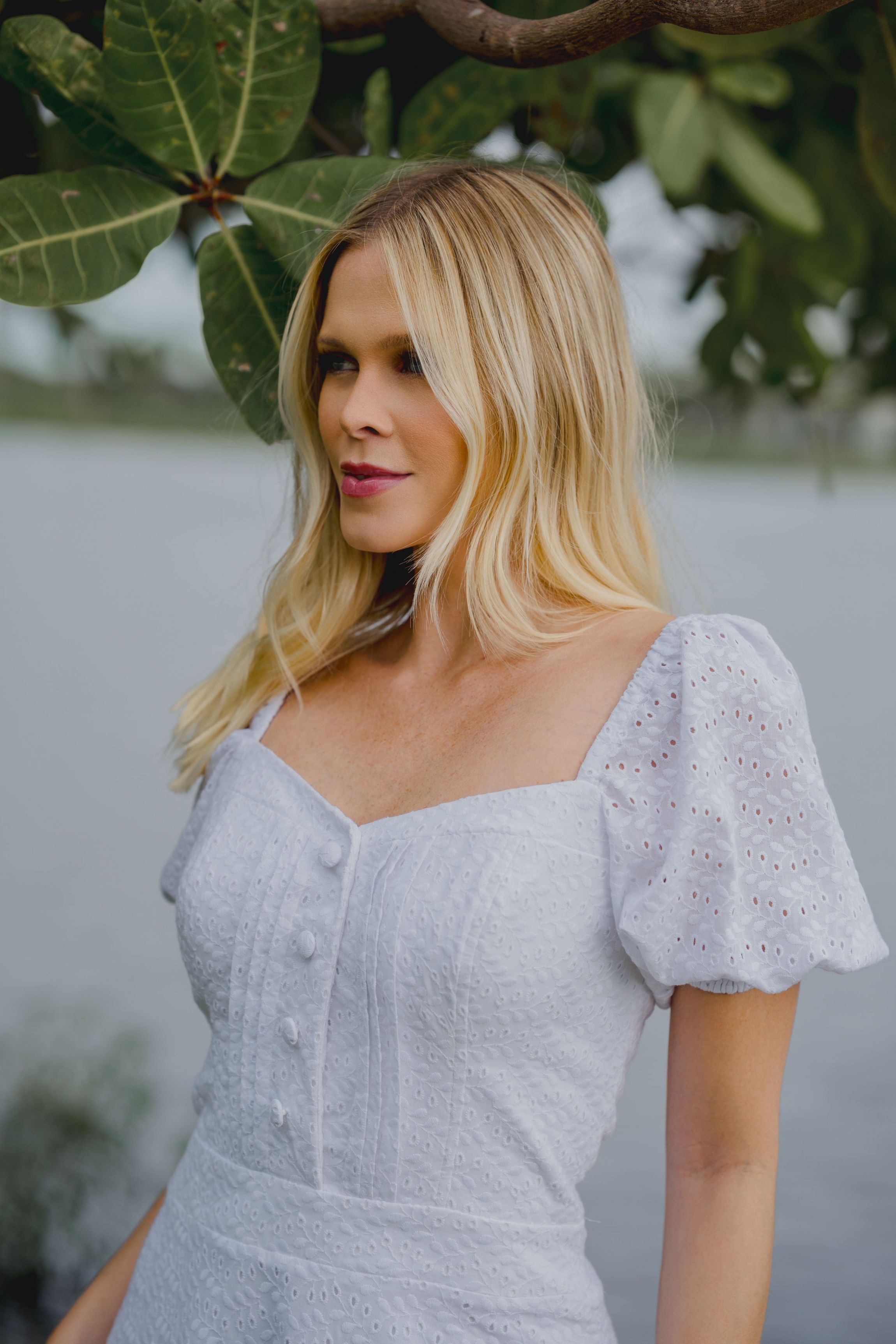 Comprar VESTIDO LONGO LESLIE COM MANGA BUFANTE - ROUPA SANTA