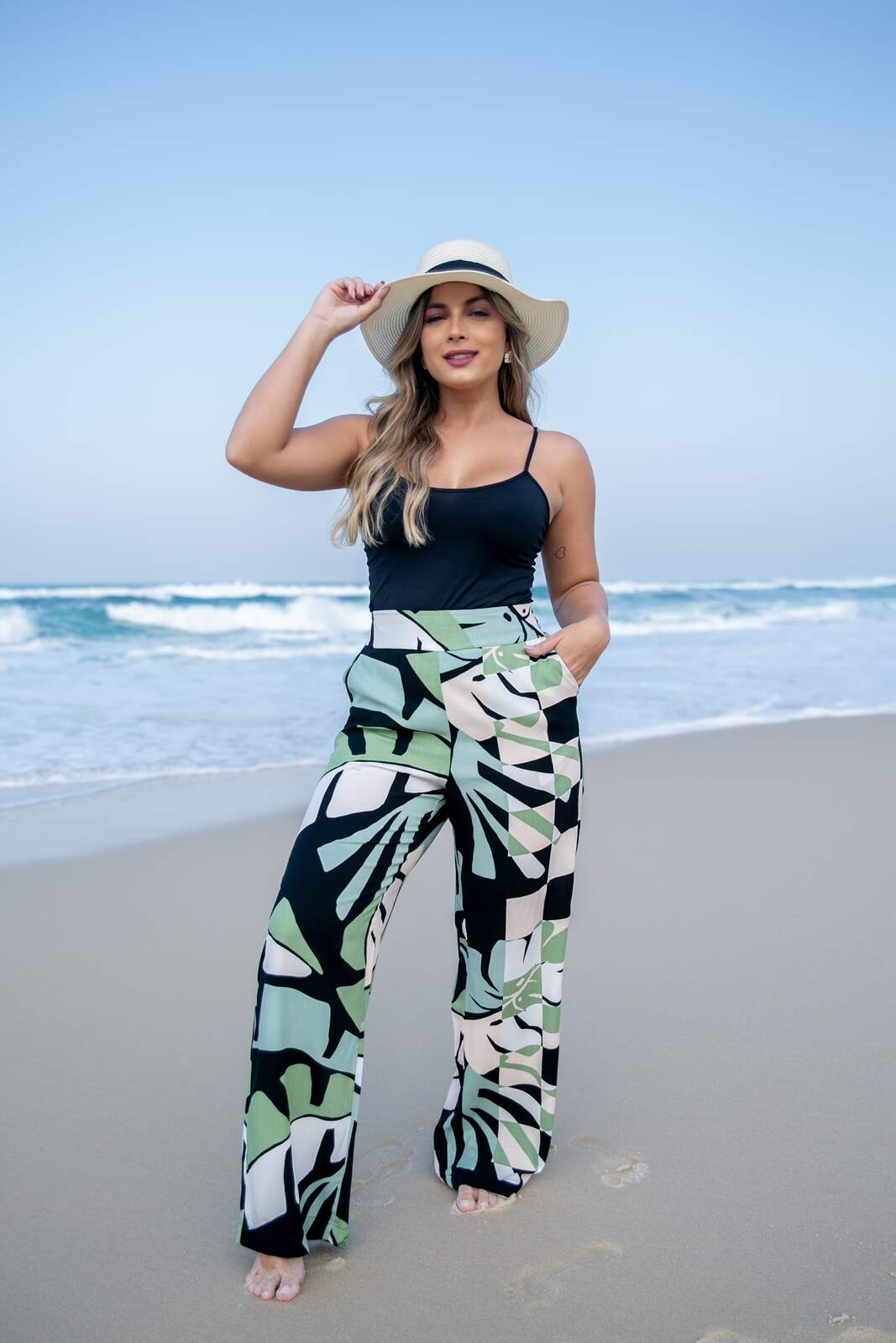 Novidades, Lançamentos e Tendências em Saídas de Praia 2025 - Blog Moda ...