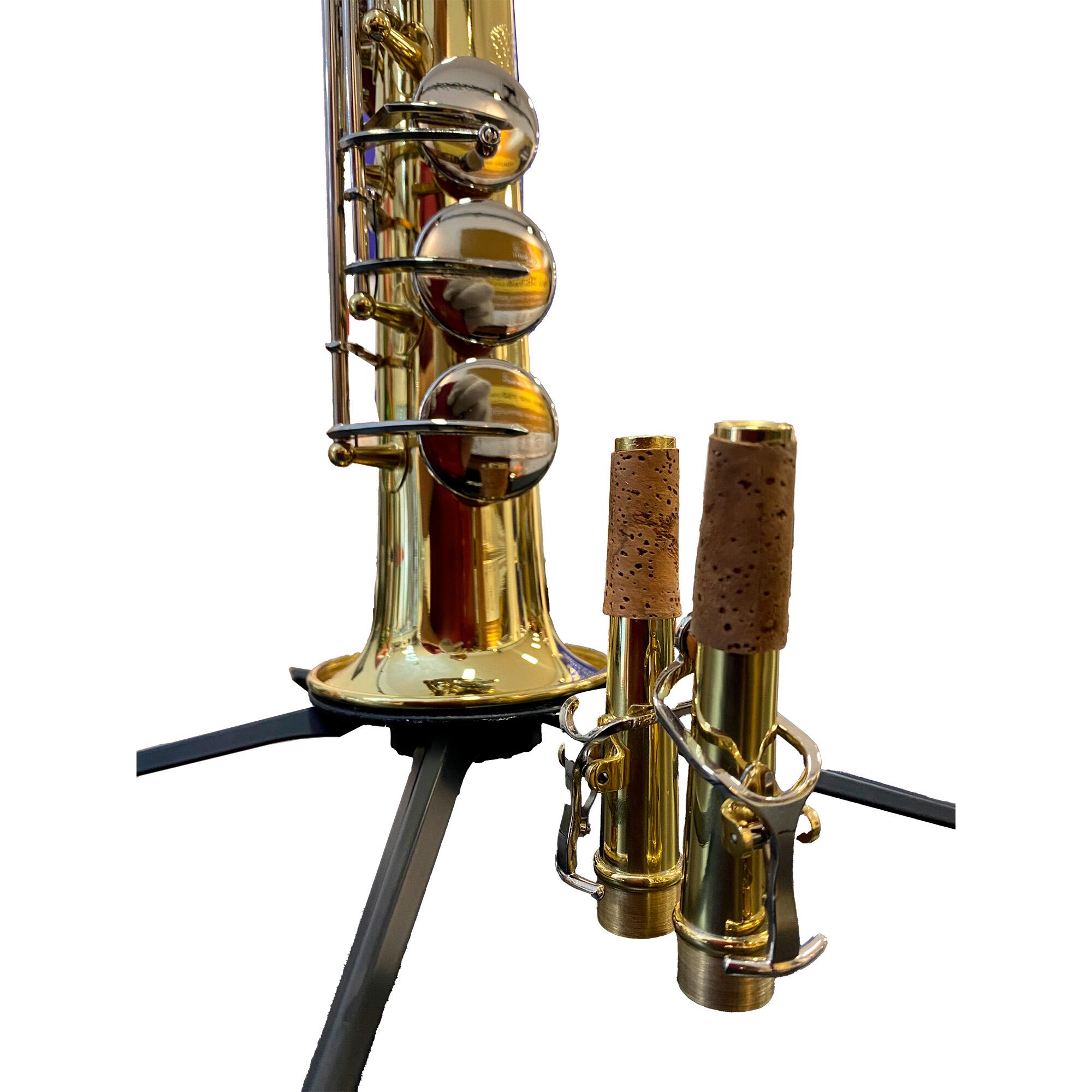 Comprar Saxofone Soprano Tokai TSS-200PG SIB Prata/Dourado - a partir de R$5.253,29 - Casa das ...