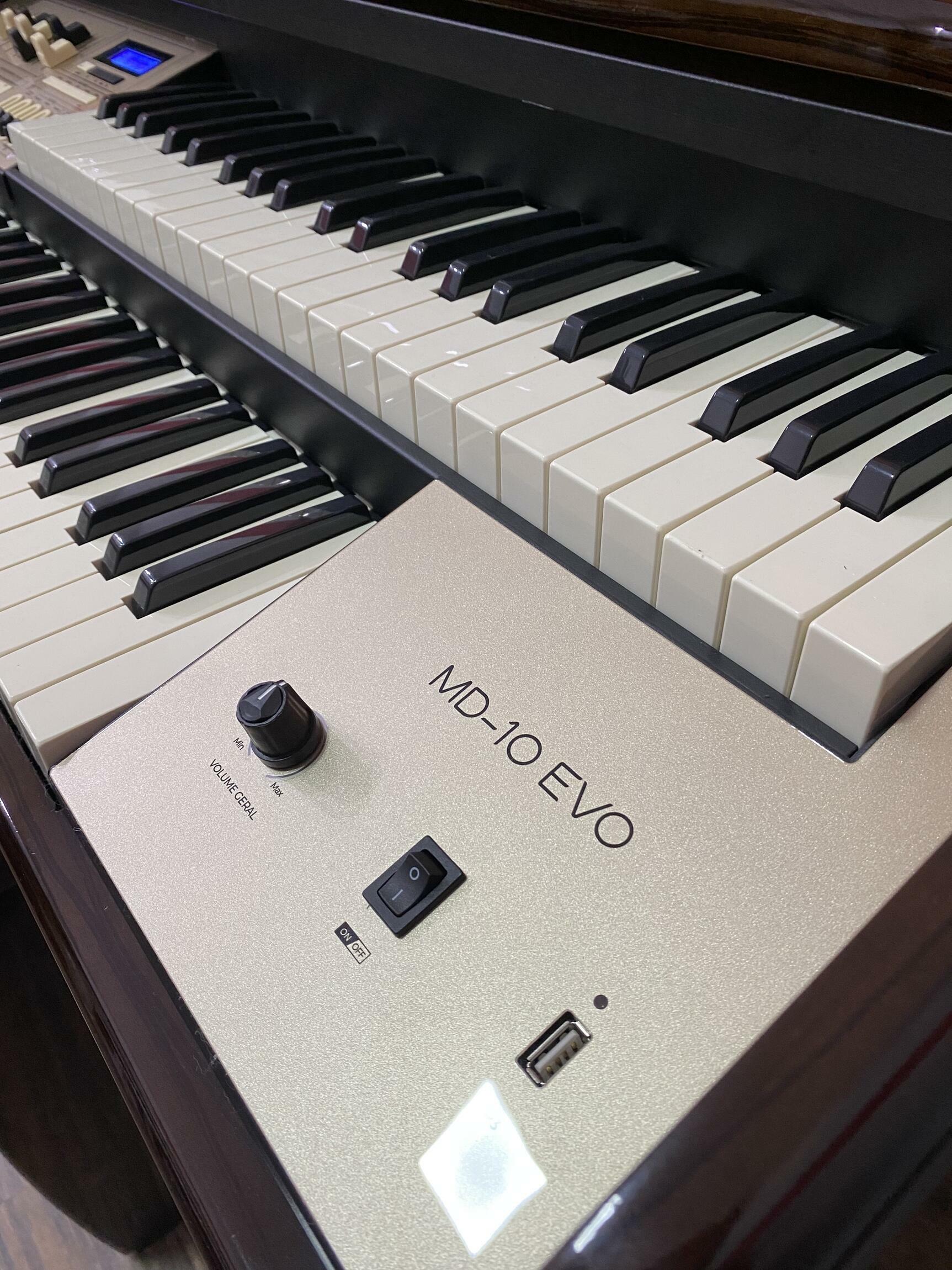 Órgão Eletrônico Tokai MD10 EVO - Recursos Profissionais - a partir de R$12.410,99