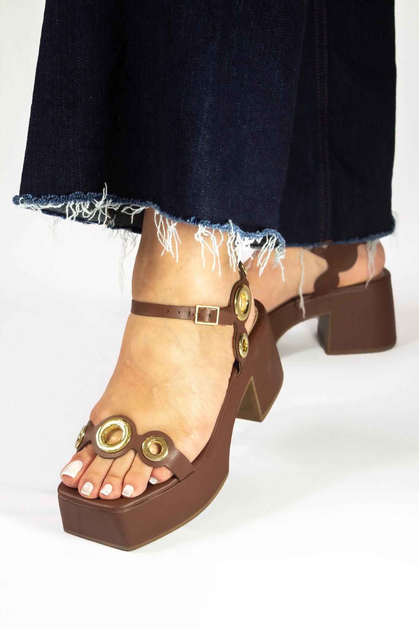 Comprar Sandália salto plataforma Seventy - Biê