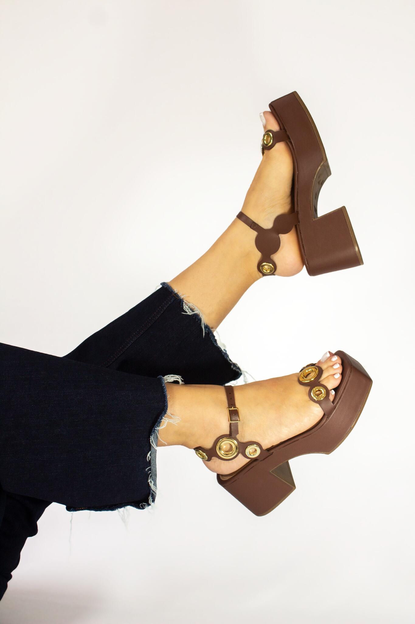 Comprar Sandália salto plataforma Seventy - Biê