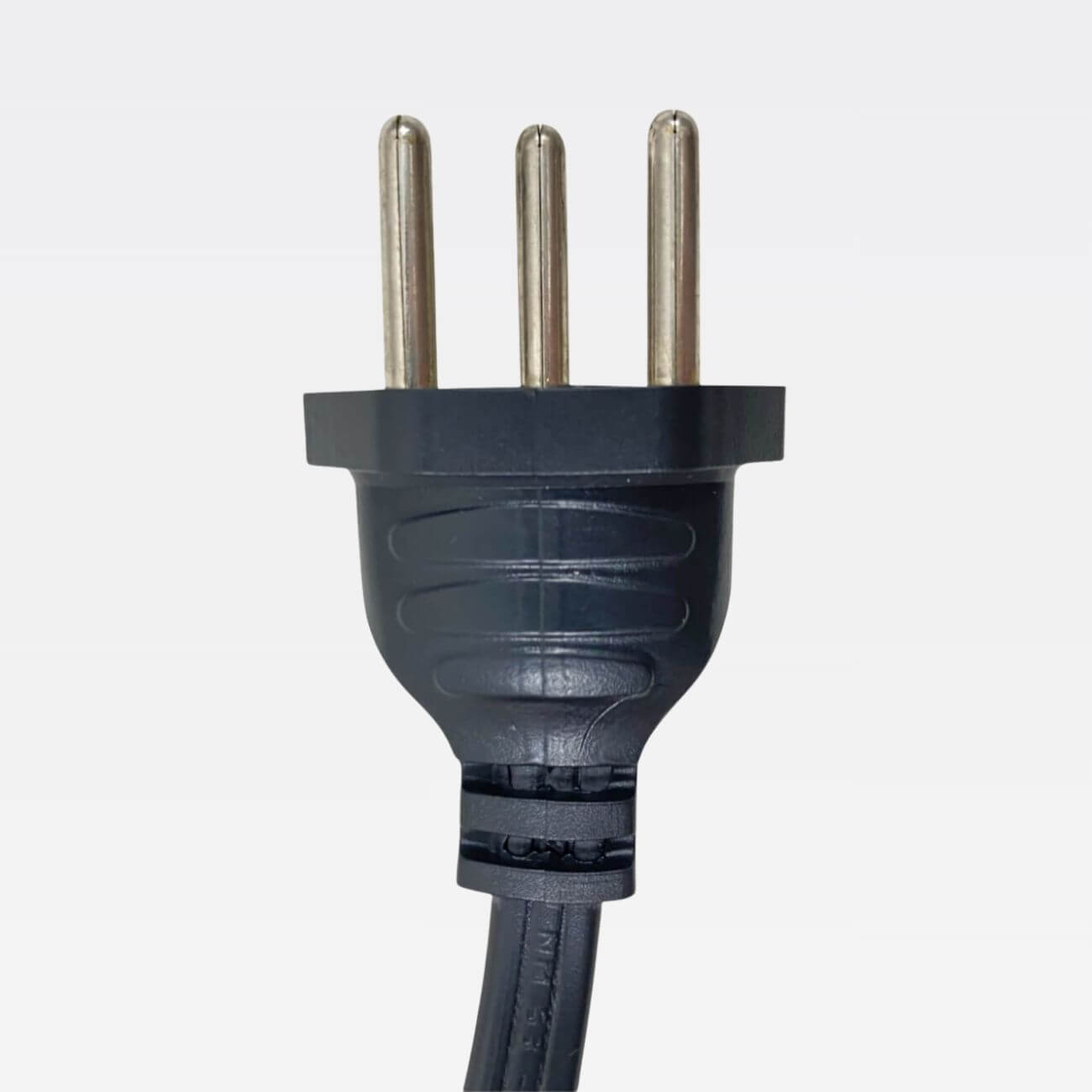 Torre Tomada USB C+A 3 Tomadas 10A Daneva Legrand