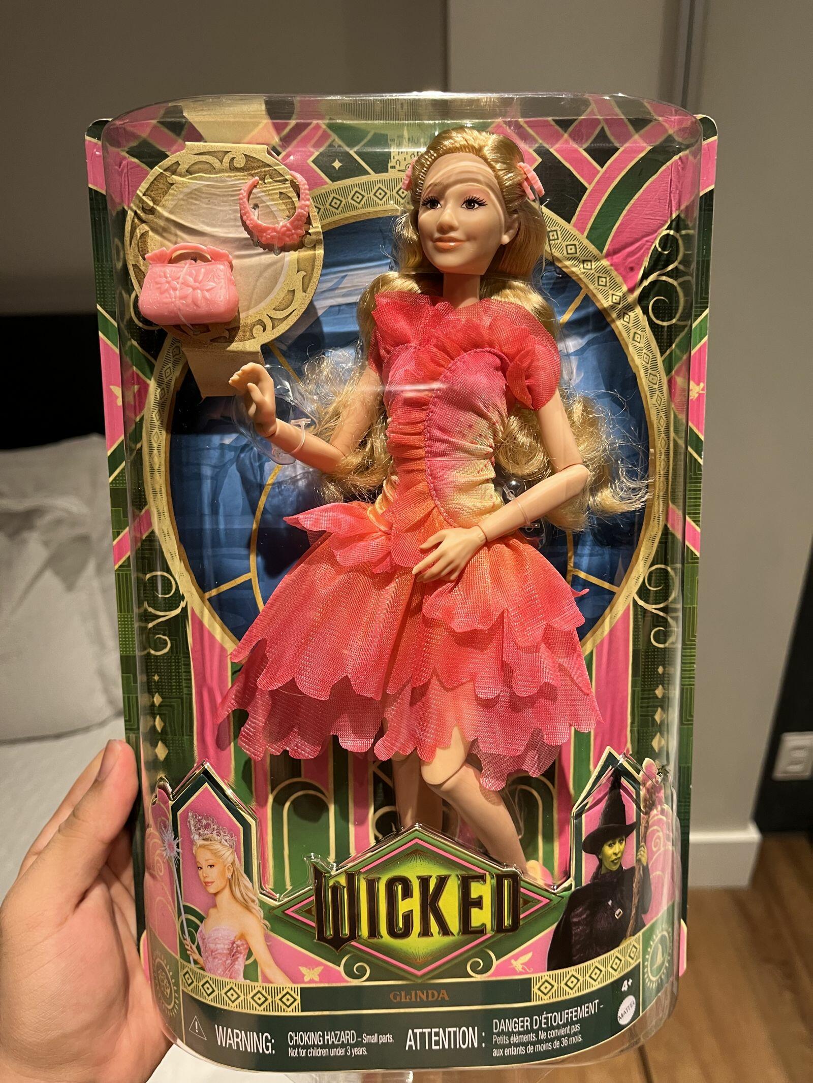 Comprar GLINDA WICKED HXT63 MATTEL
