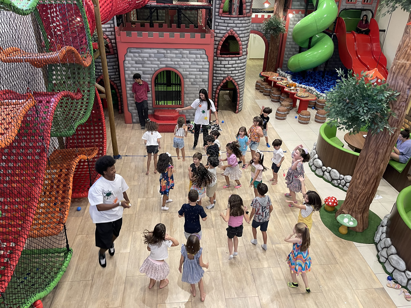 Buffet infantil em São Paulo | Isis Arte em Papel