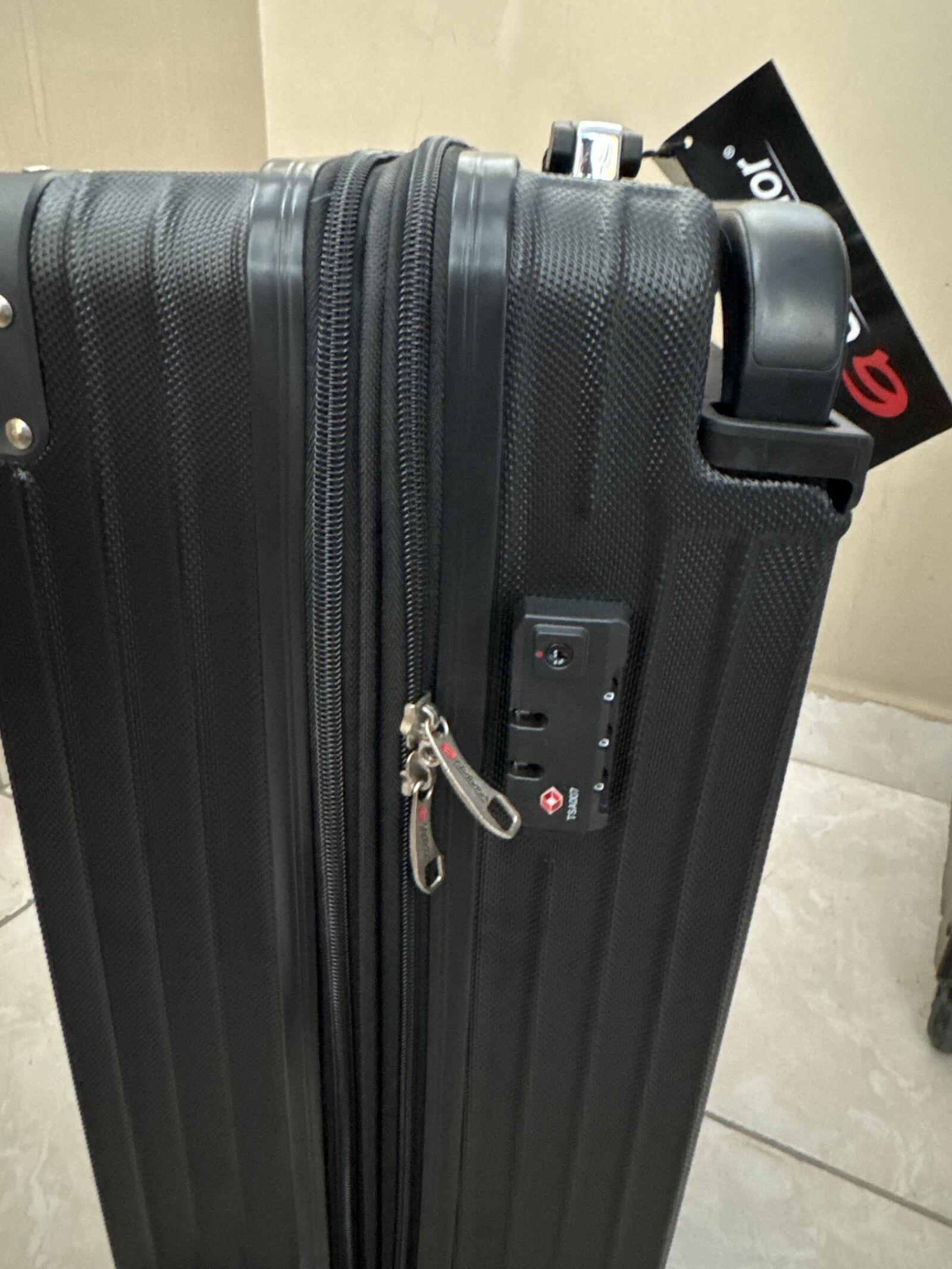 Mala de Viagem 10Kg Gladiador Wide TSA Rodas Giratórias 360º - a partir de R$417,90