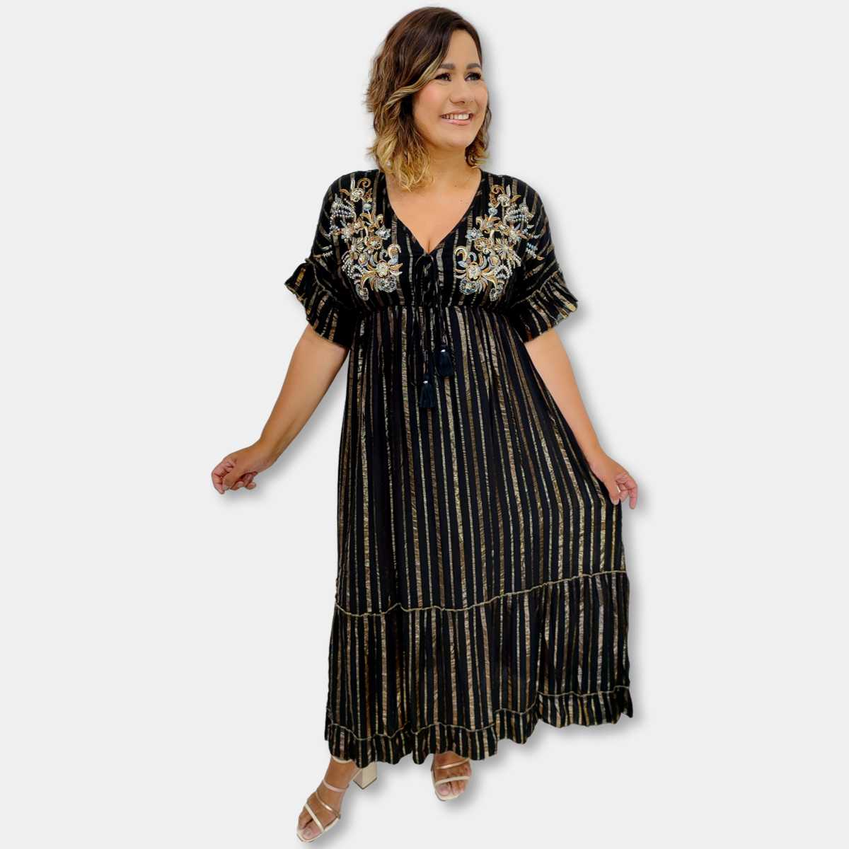 Vestido Longo Indiano Manga curta Boho Chick Lurex e Bordado | Sarat ...