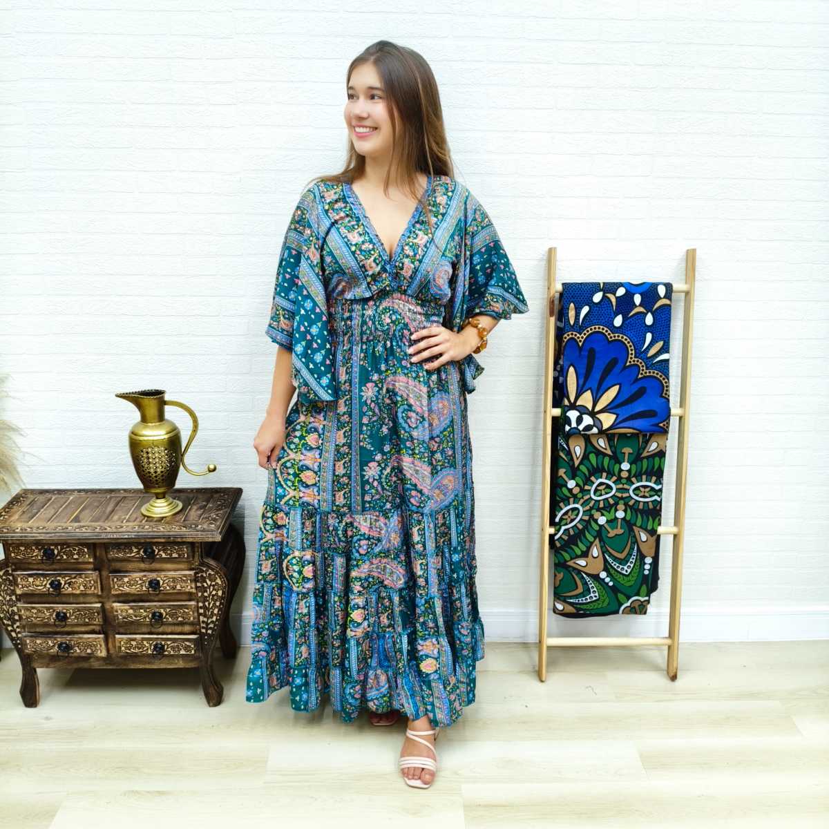 Vestido Longo Indiano Manga Morcego Toque Seda Estampado | Sarat Moda ...