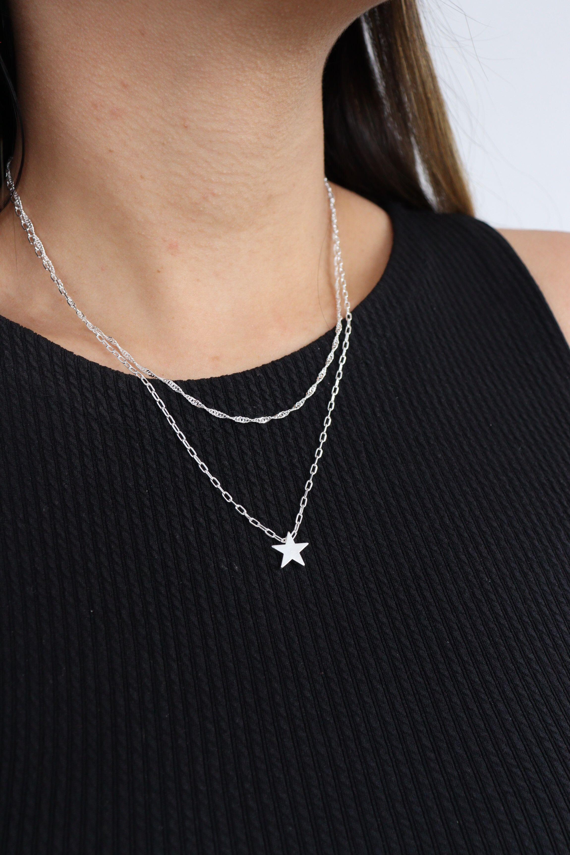 Comprar Colar Duplo Estrela - a partir de R$20,27
