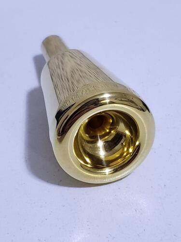 Comprar Bocal De Cornet Jc Custom Dourado B7f Novo A Partir De R 363