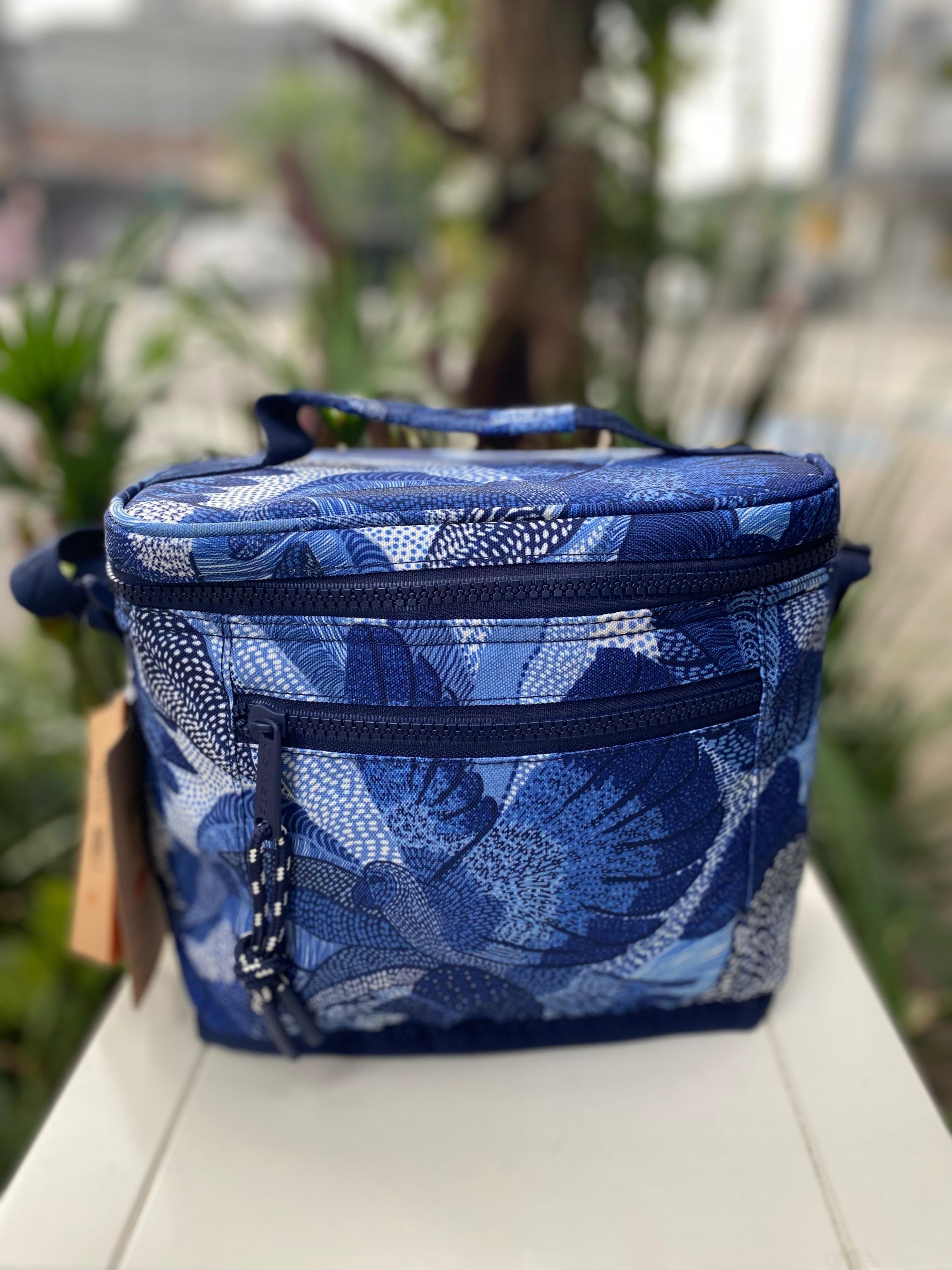 Comprar Mini Cooler Farofa Dotted Macaws Me Leva Farm - Ouseup Moda ...