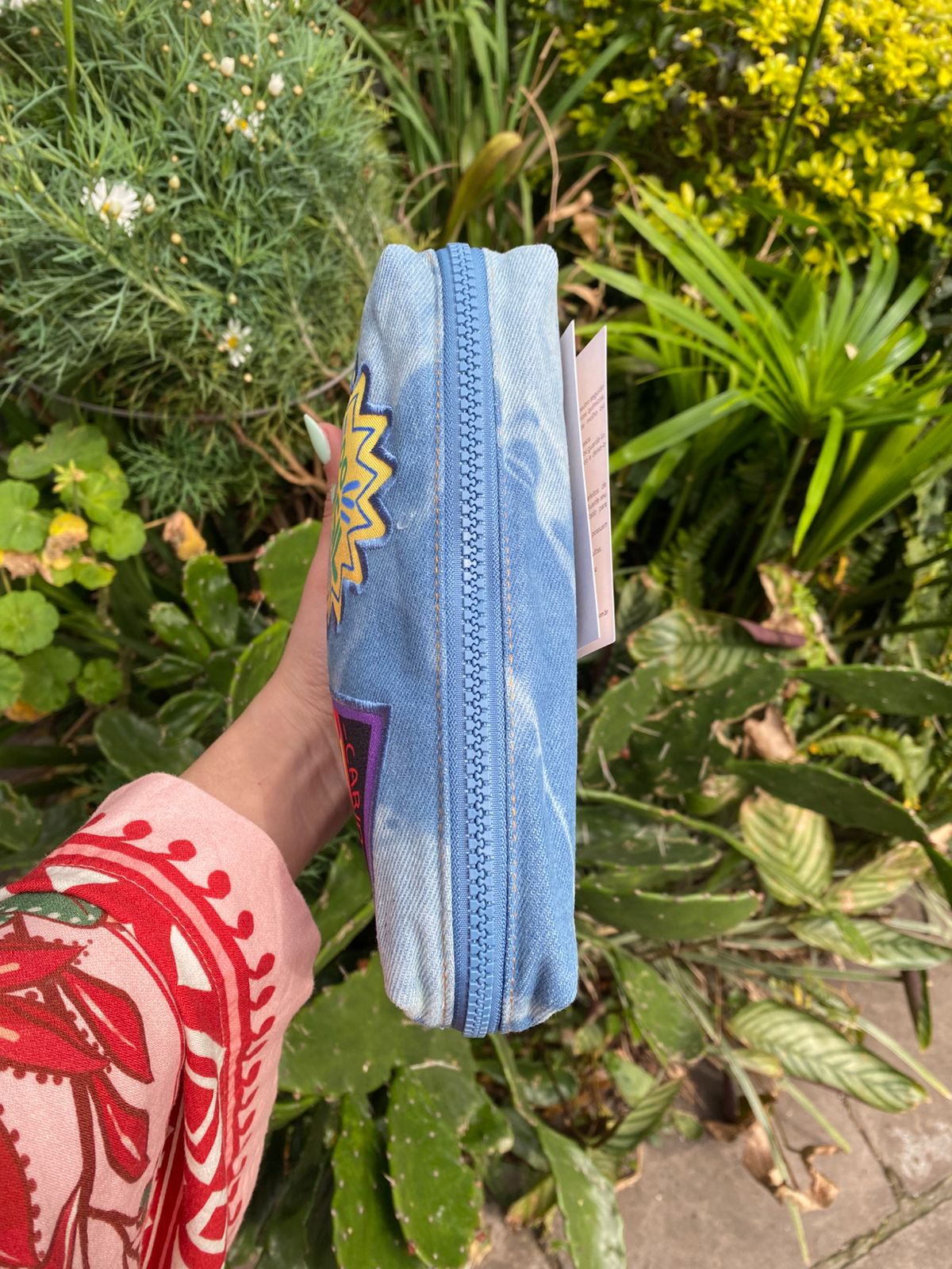 Comprar Maxi Necessaire Ora Bolas Patch Rio Jeans ETC Farm - Ouseup ...