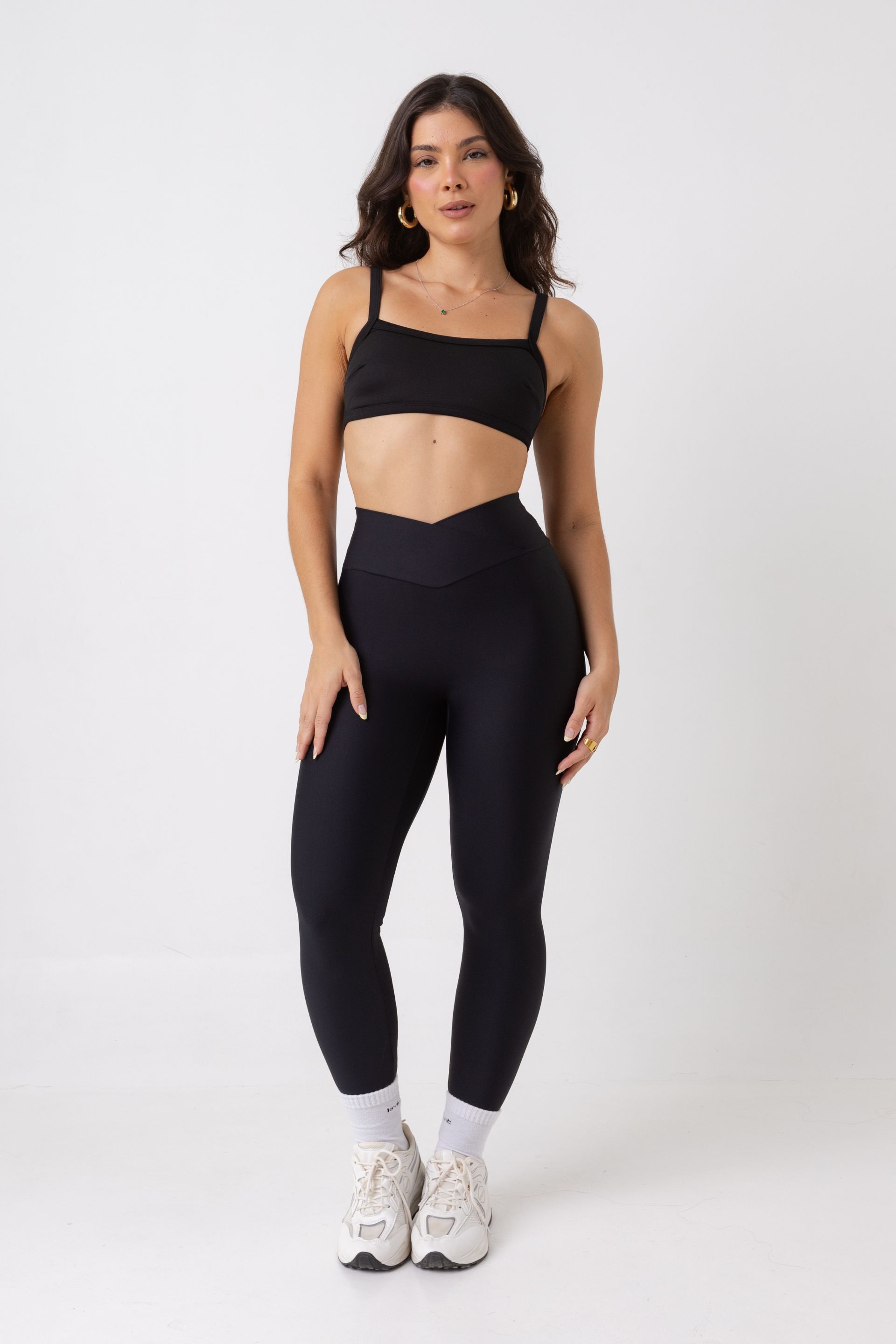 Comprar Top Hug Preto - R$109,90 - Lavint