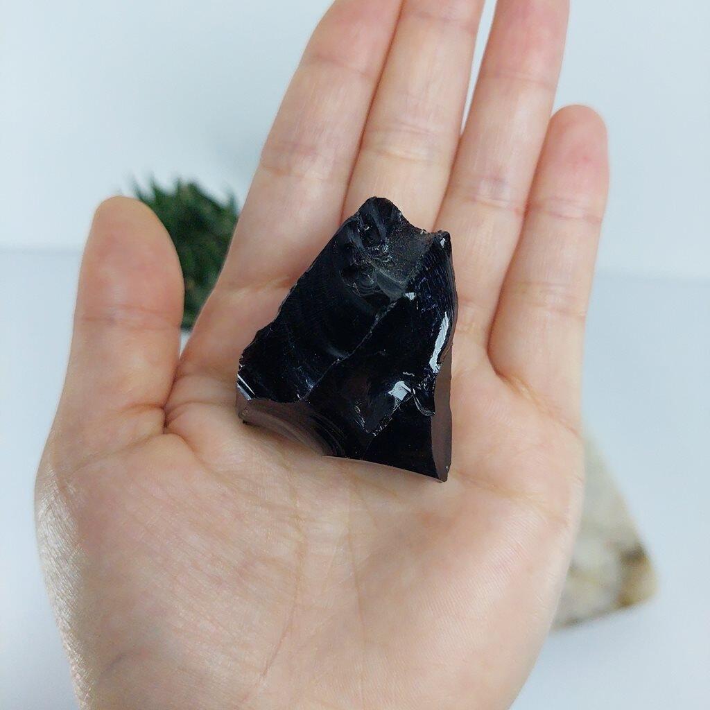Comprar Pedra Obsidiana Natural Bruta 2,5 a 3cm aprox.(Escudo) - a ...