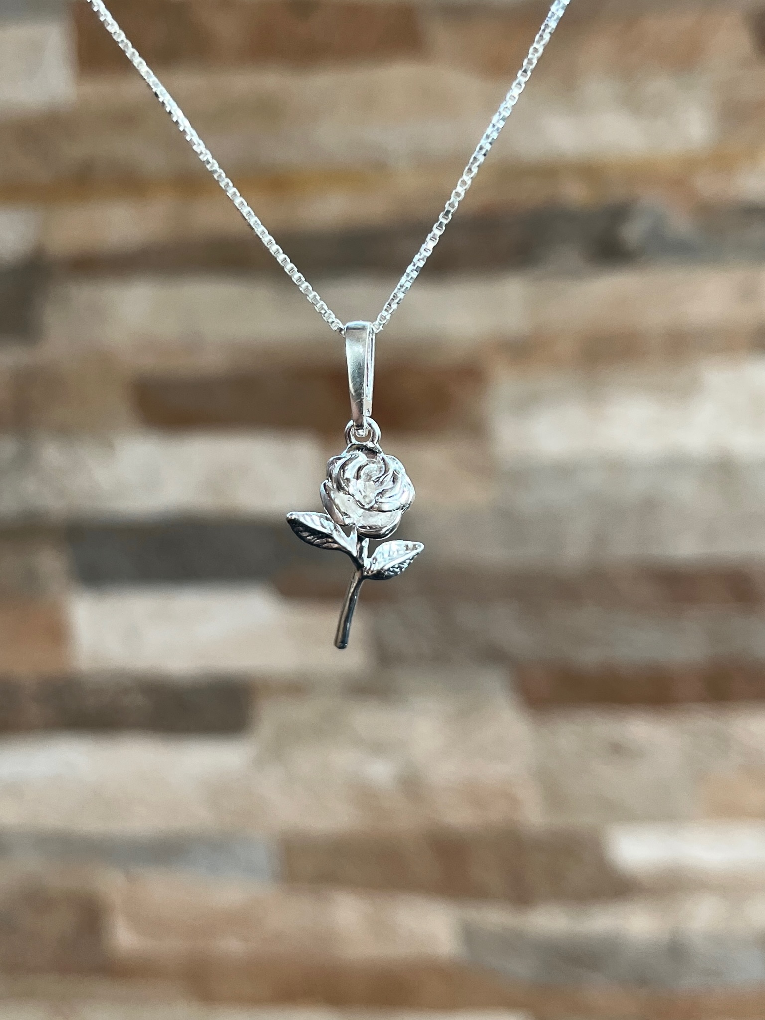 Comprar COLAR FLOR - a partir de R$76,00 - Calê Joias