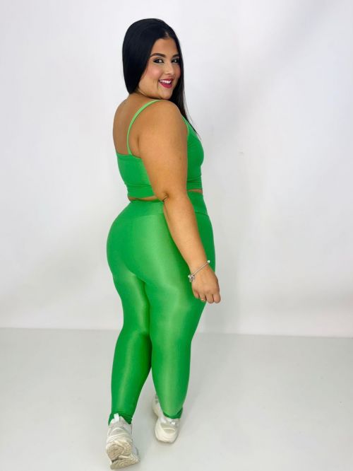 Comprar Legging Básica Compressão + Top Maitê Chá Verde - Plus Size ...