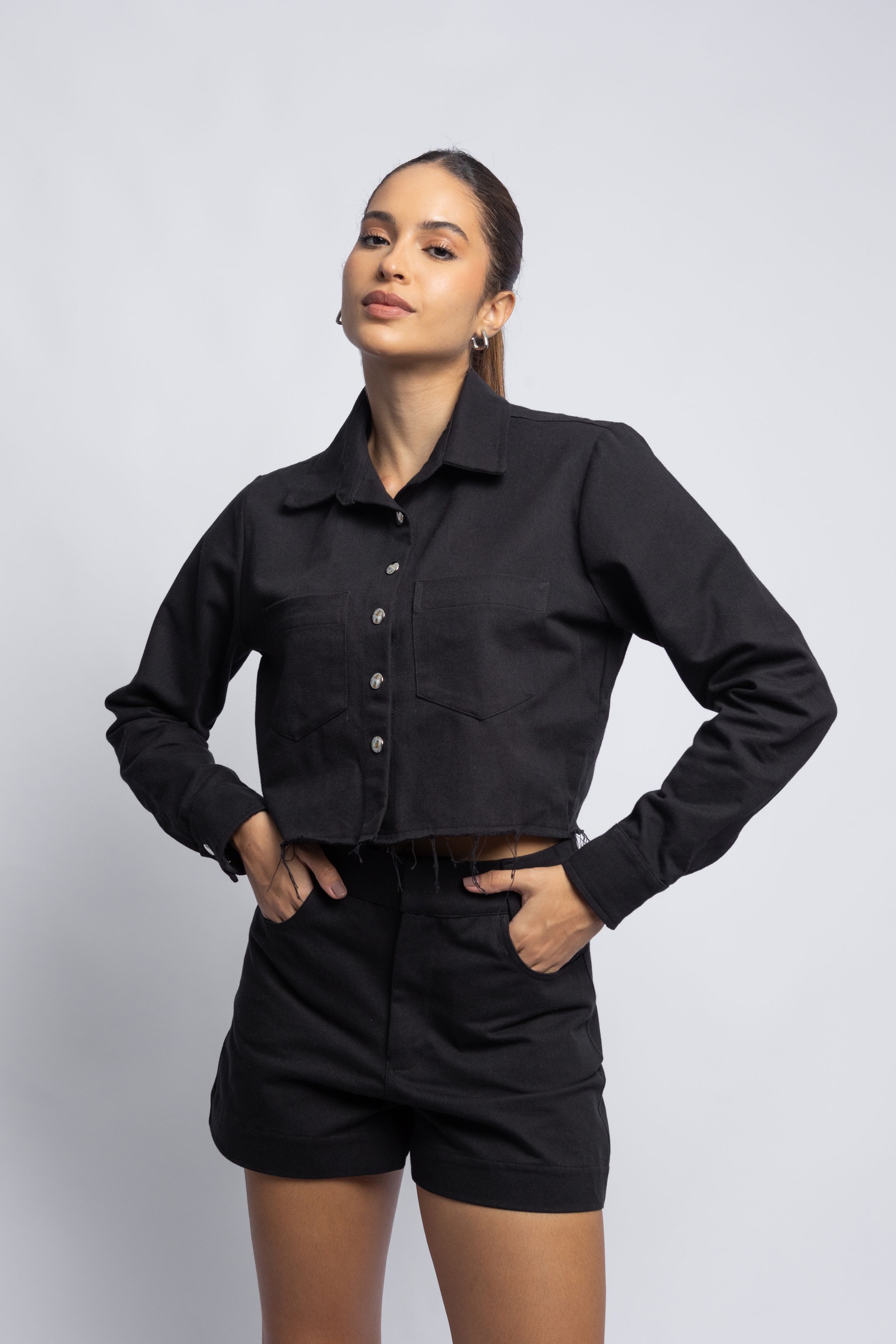 Comprar Short Reto Sarja Preto - Bruna Paz Brand