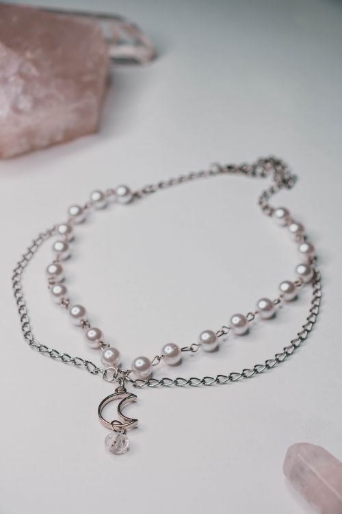 Gargantilha Stardust com Lua - Dark Spell - Acessórios Místicos e ...