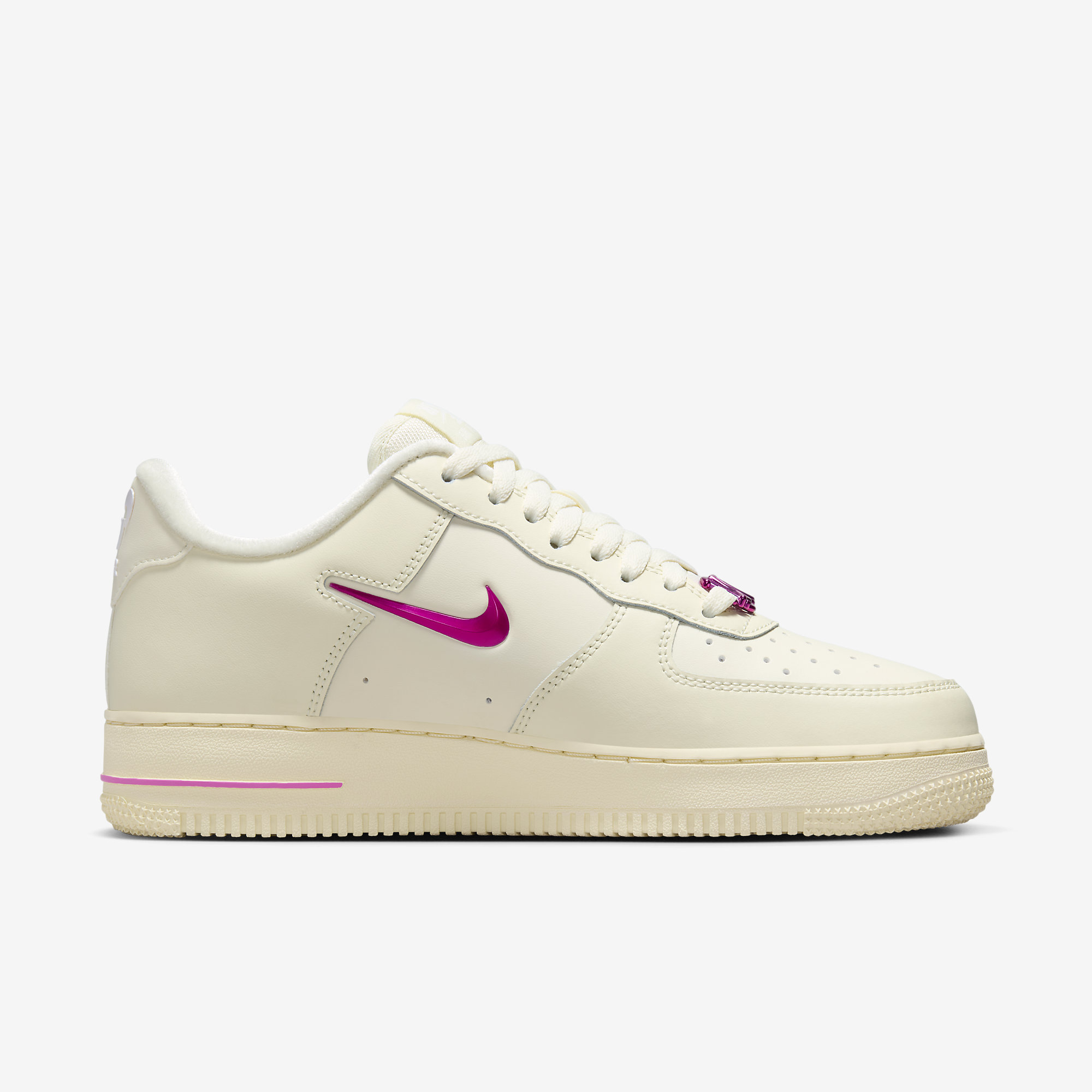 Tênis Nike Air Force 1 Coconut Milk - Bege e Rosa - Sneakers New - Site ...
