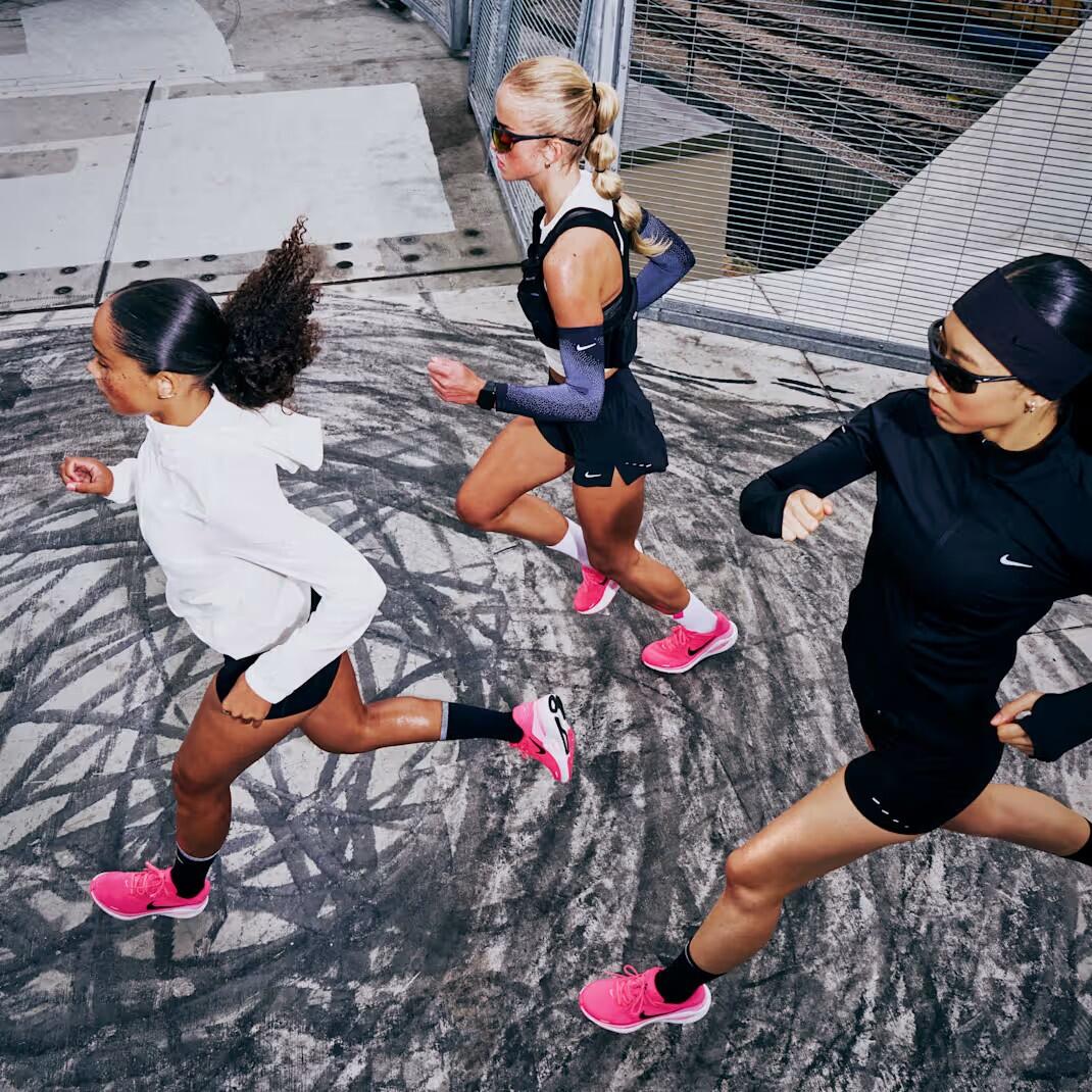 Tênis Nike Structure 26 - Rosa