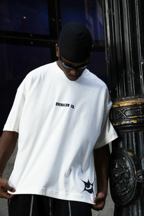 Comprar Camiseta Boxy Eyes - a partir de R$111,45 - Overglow co