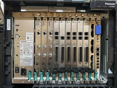 Sistema PABX Híbrido KX-TDE600