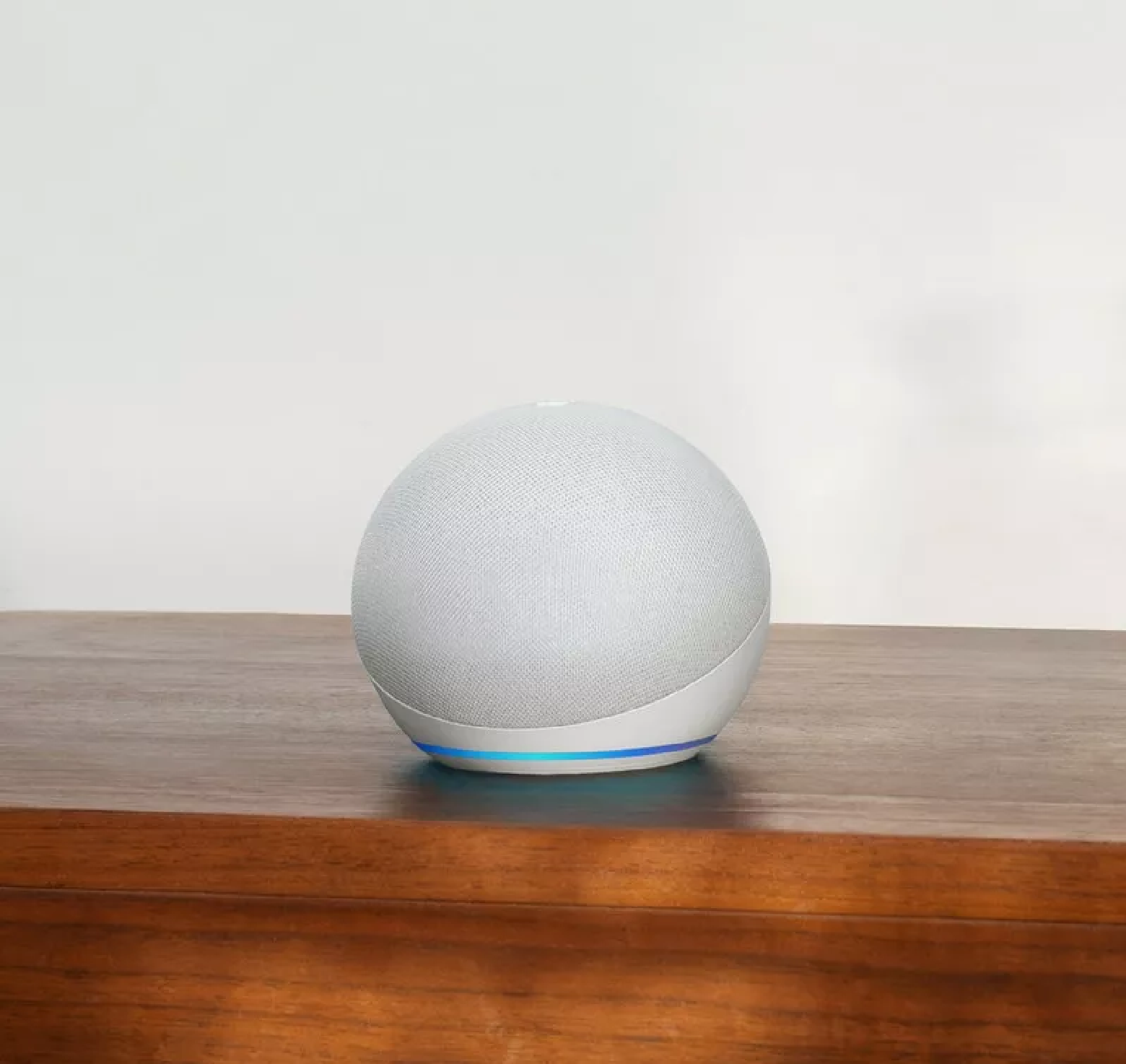 Comprar Alexa Echo Dot 5a Geração Amazon Cor Branca 110v/240v - DATACOMM