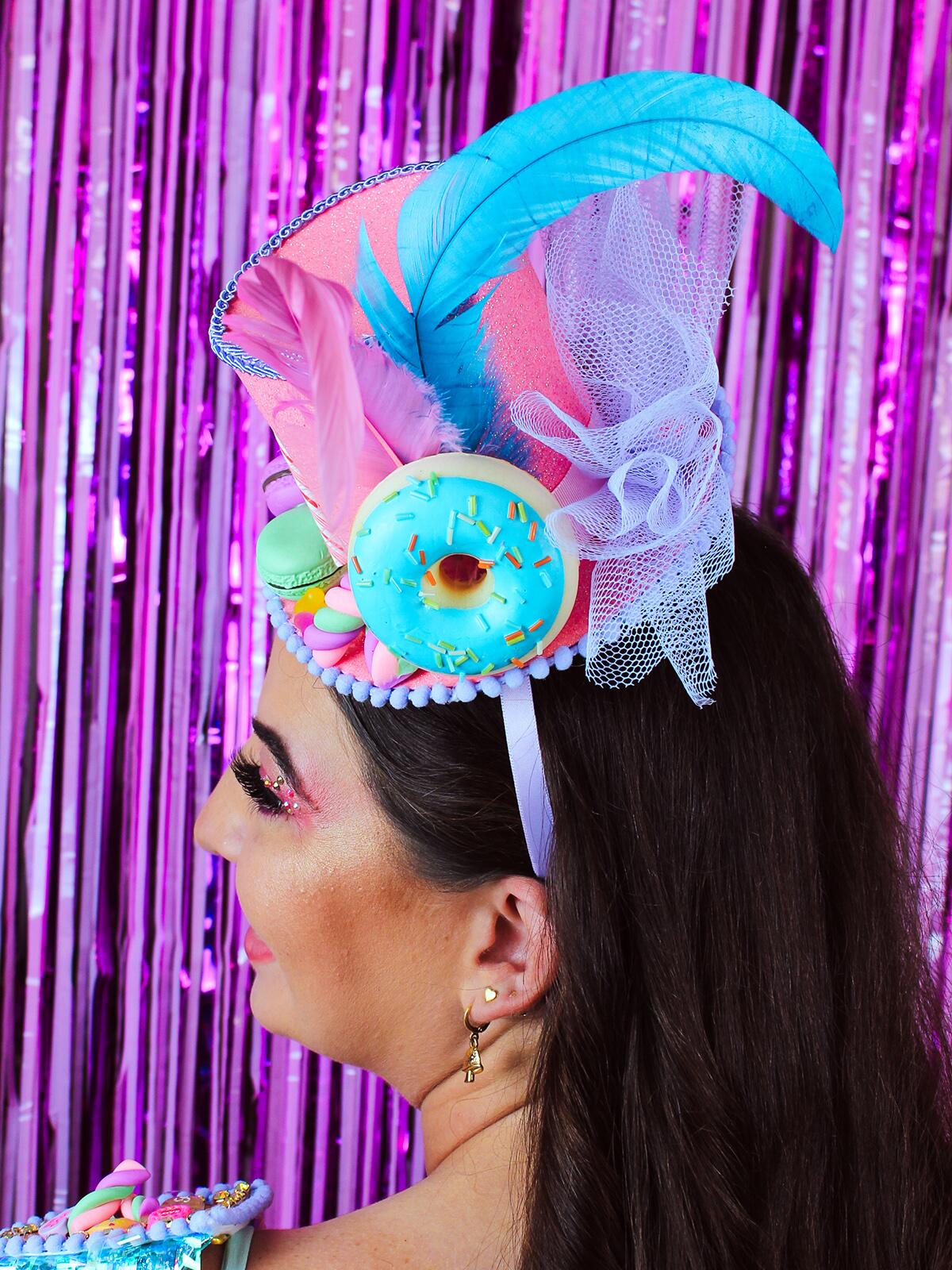 Comprar Tiara de carnaval Candy - a partir de R$274,55 - Carol Garcia ...