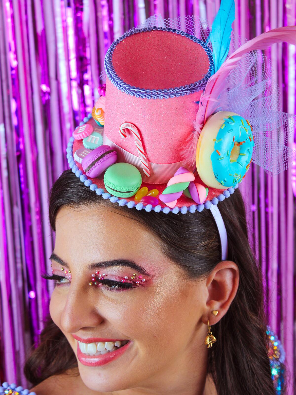 Comprar Tiara de carnaval Candy - a partir de R$274,55 - Carol Garcia ...