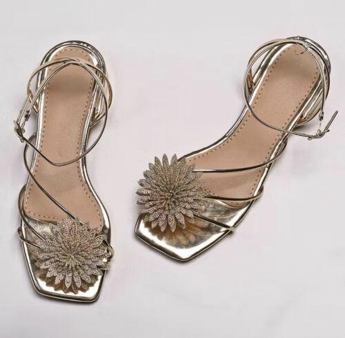 Comprar Sandália Rayka - a partir de R$180,40